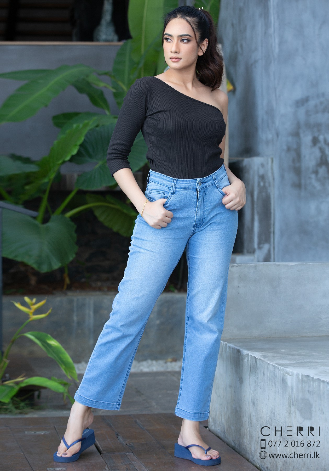 Mid rise mom Jean| Cherri