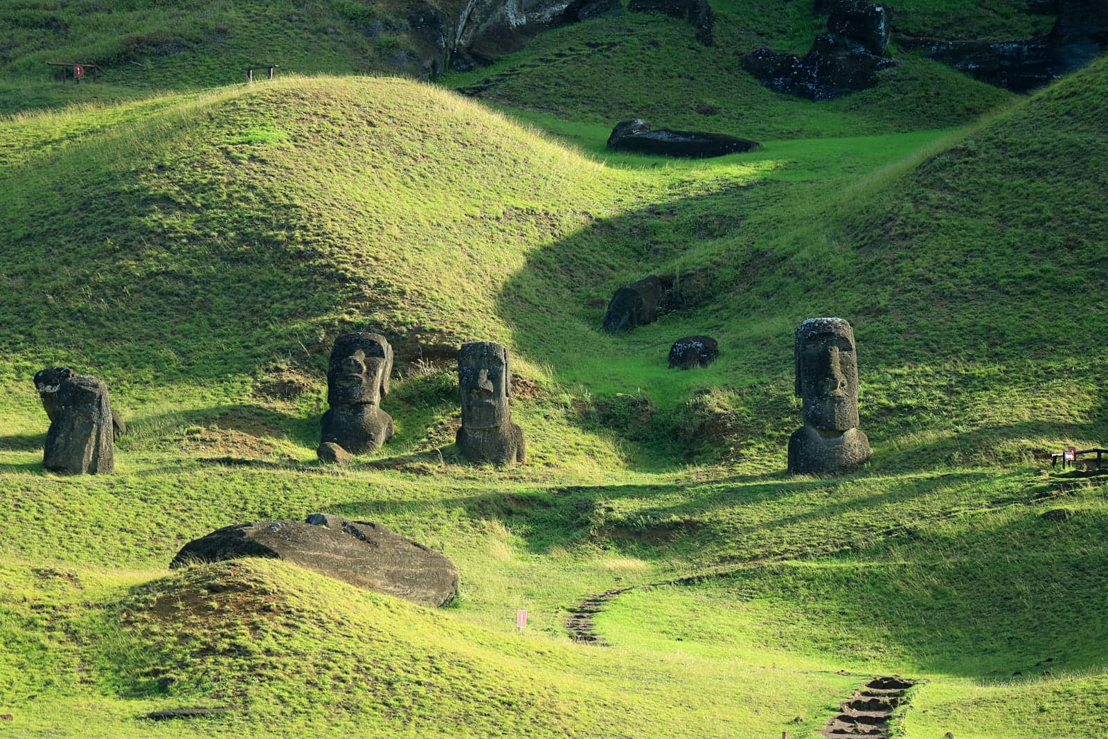 Rano Raraku - Chile Travel