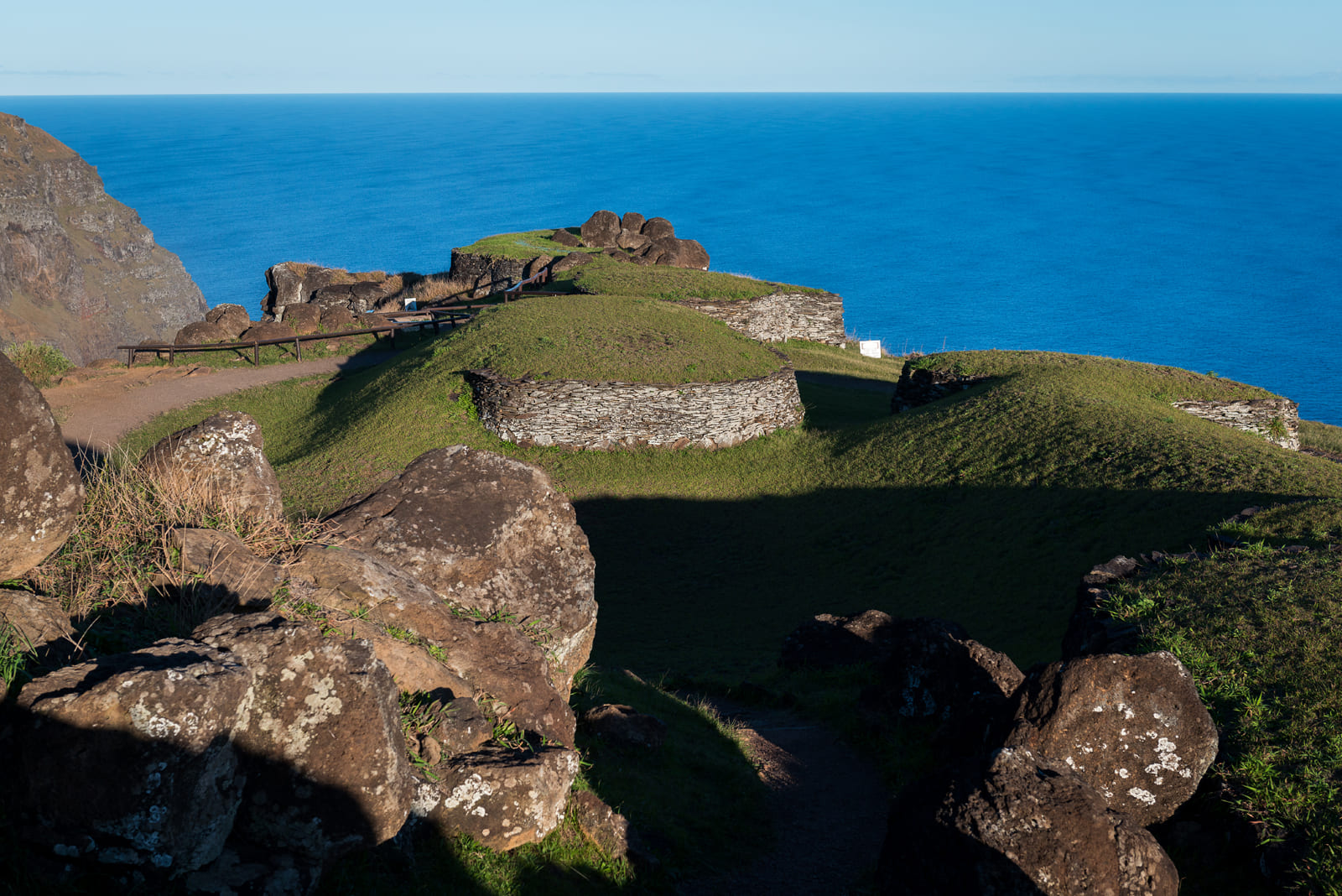 Orongo - Chile Travel