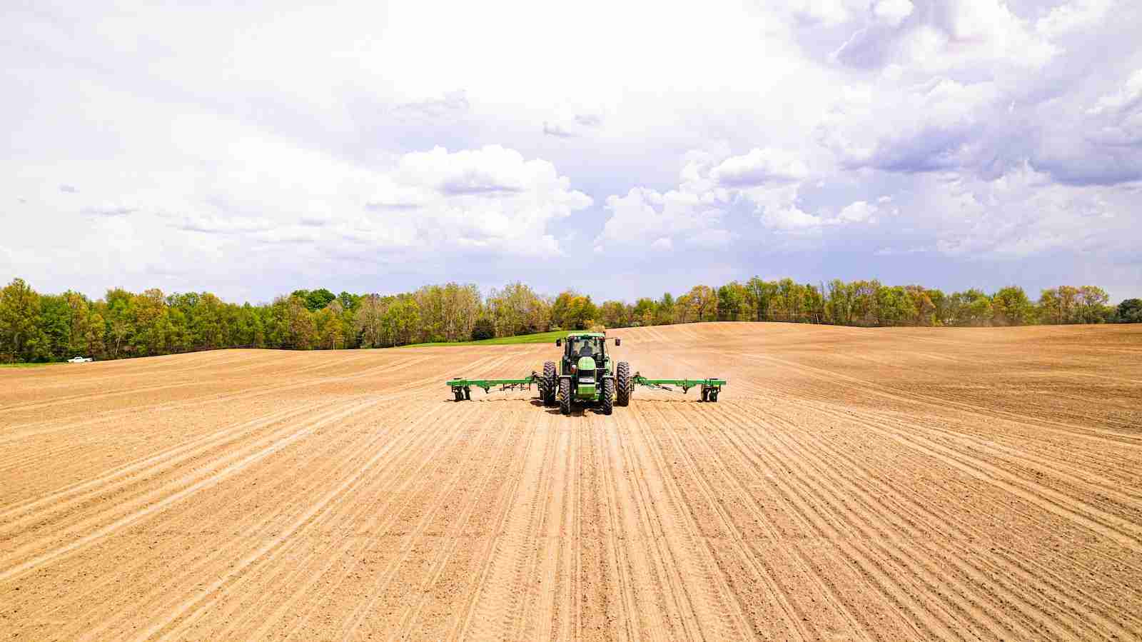 Can the Classic Tractor Calendar Reunite Fans? - ClassicTractorNews