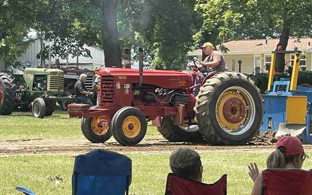 Can You Win At Classic Tractor Pulling? - ClassicTractorNews