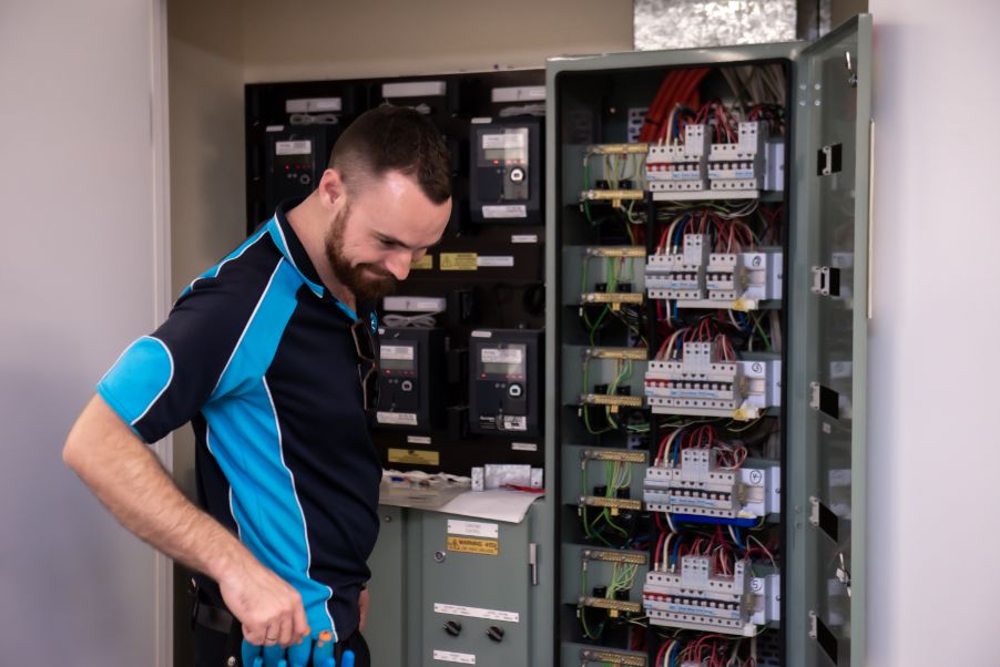 Emergency Electrician Gold Coast | 24-Hr Emergency Services