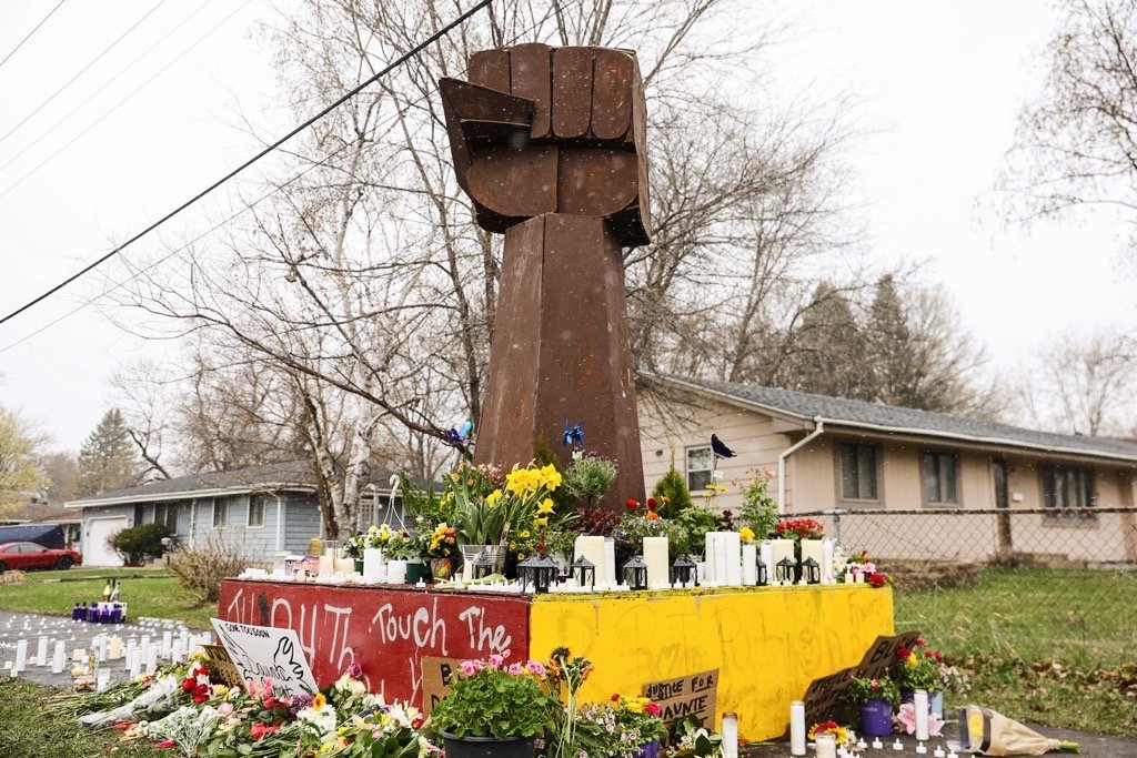 The Daunte Wright Memorial - Clio