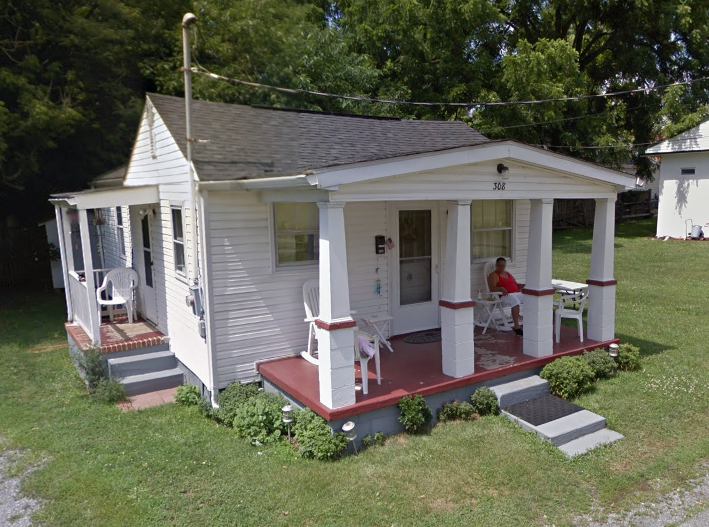 Old Charles Town Historic District: West Academy Street, West Avis ...