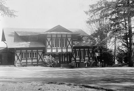 Ellsworth Storey Historic Cottages Group - Clio