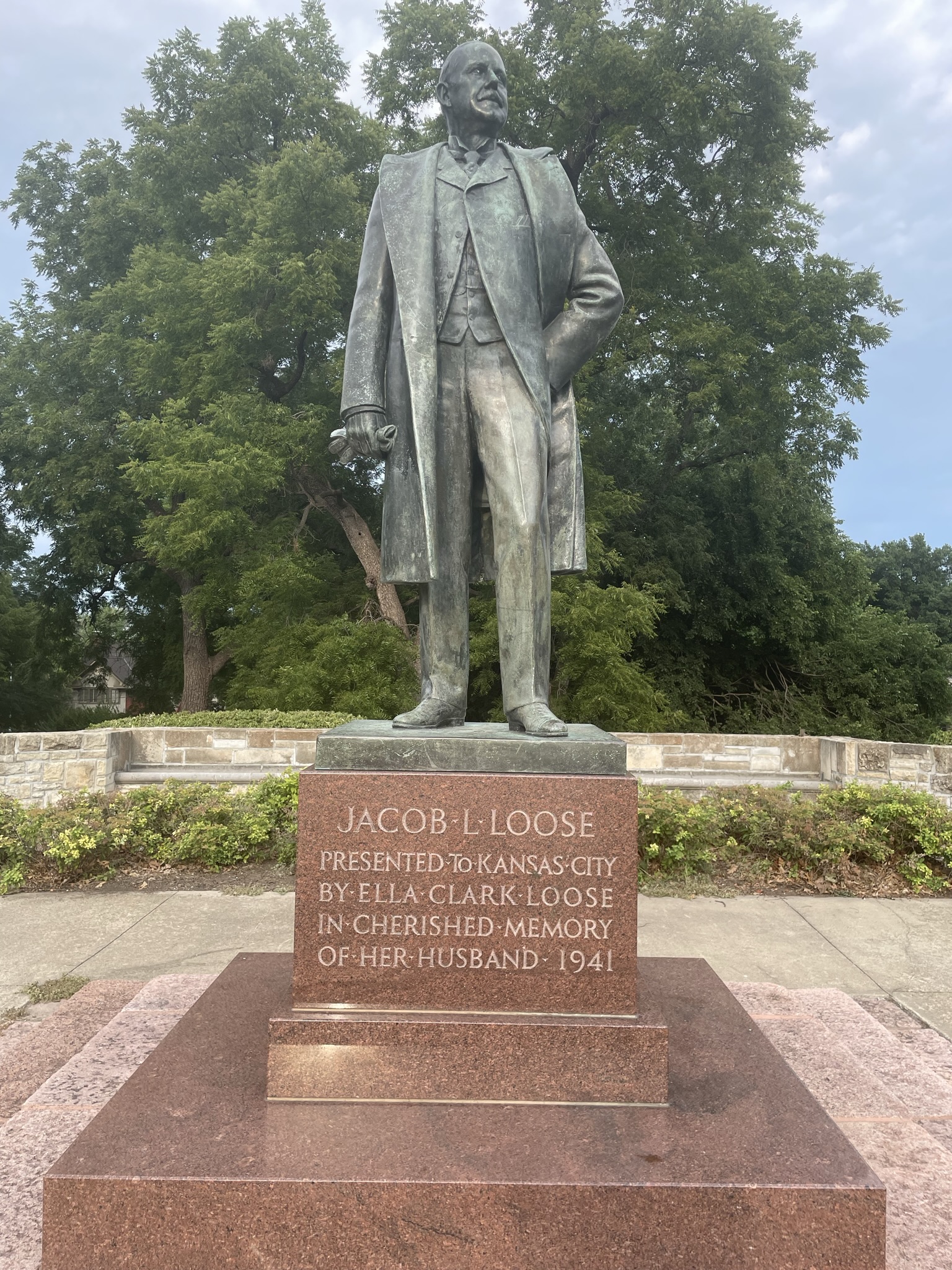 Jacob Loose Statue - Clio