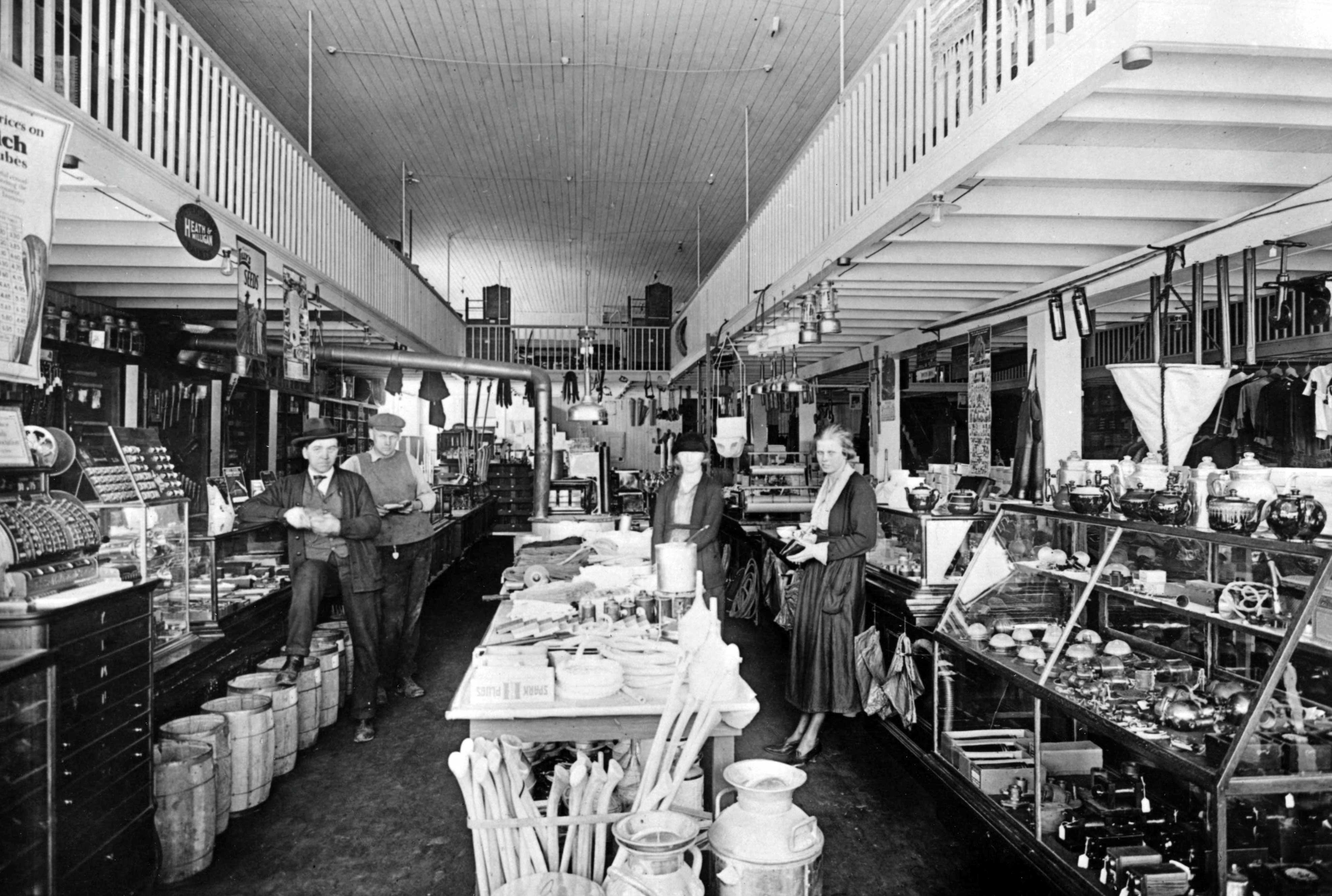 Aberdeen Packing Company 1896/ Doupé Brothers Hardware - Clio