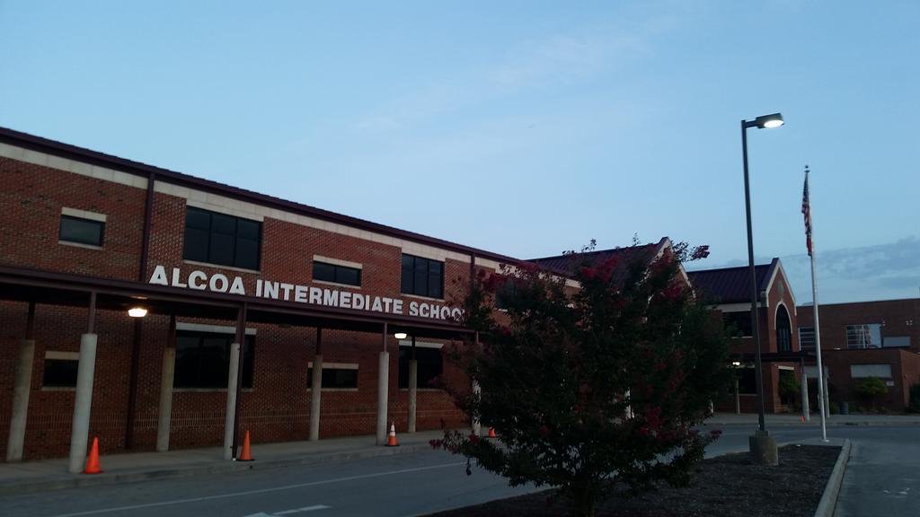 Alcoa Intermediate School - Clio