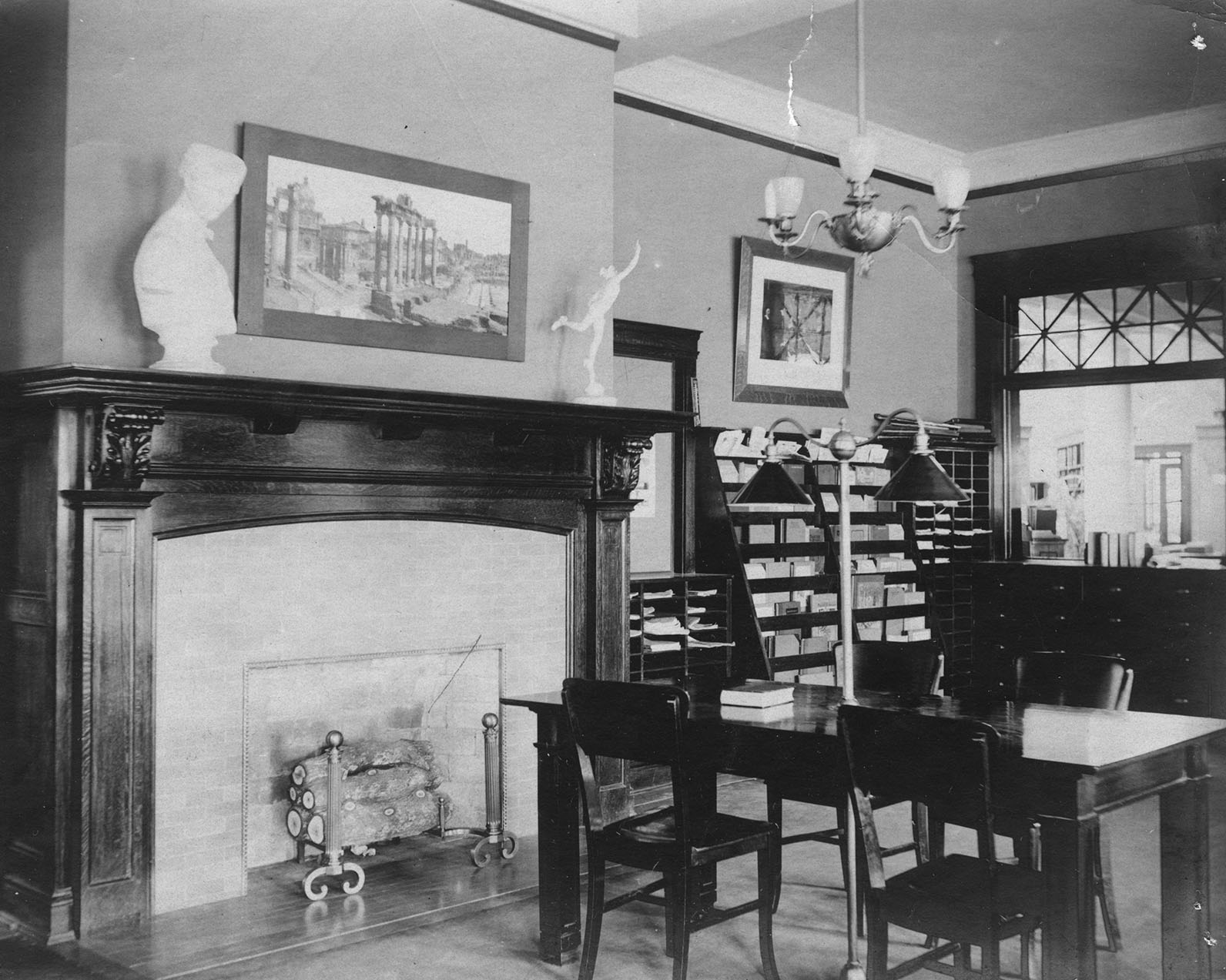 L.E. Phillips Memorial Public Library - Clio