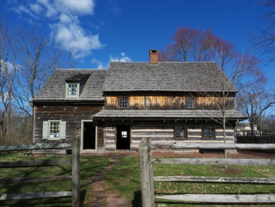 Morgan Log House - Clio