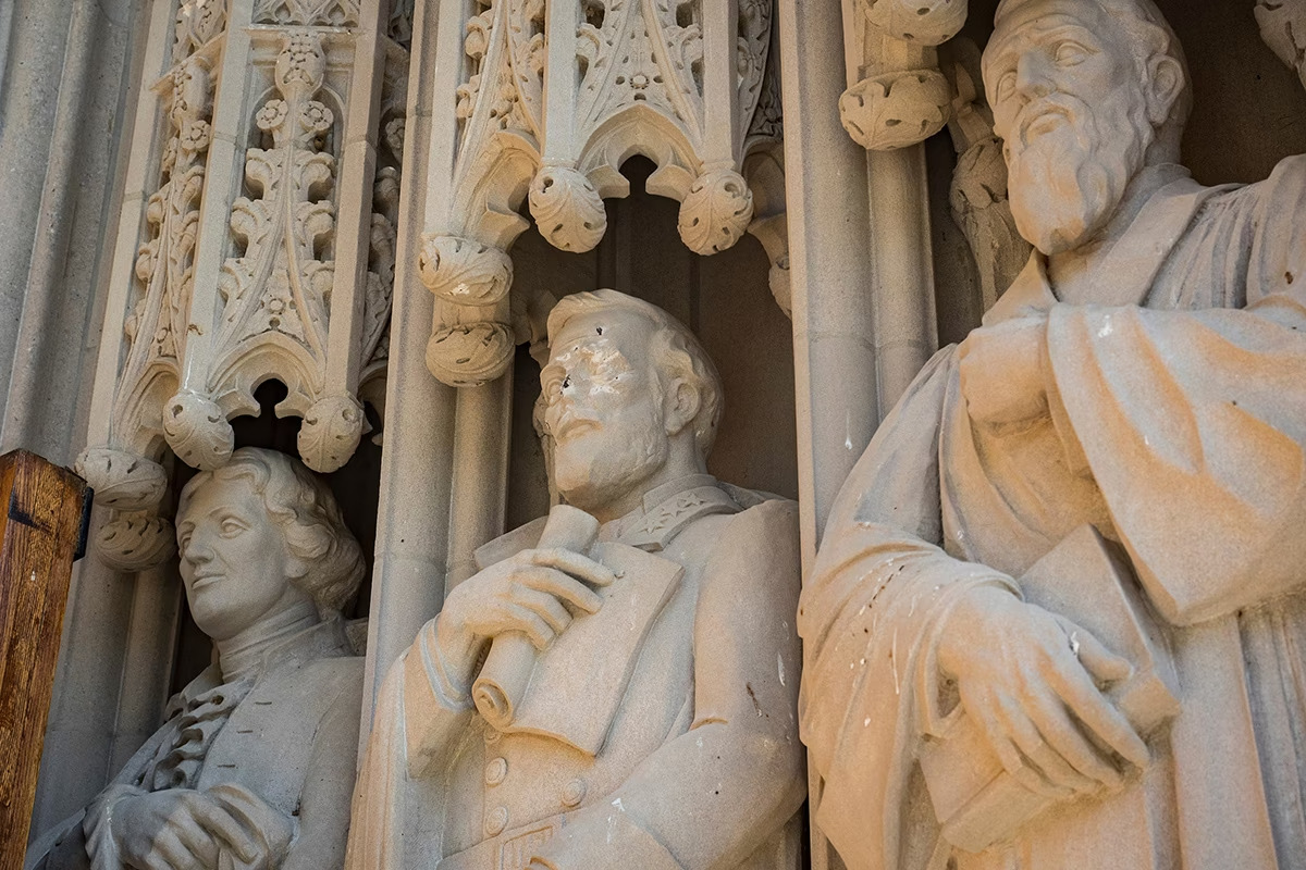 Robert E Lee Statue at Duke University Chapel - Clio
