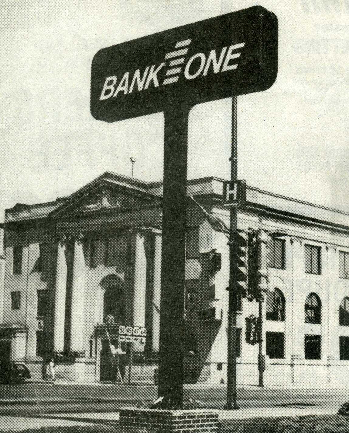 Chase Bank Building - Clio