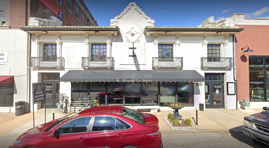 Stutz Building (Fountain on Locust) - Clio