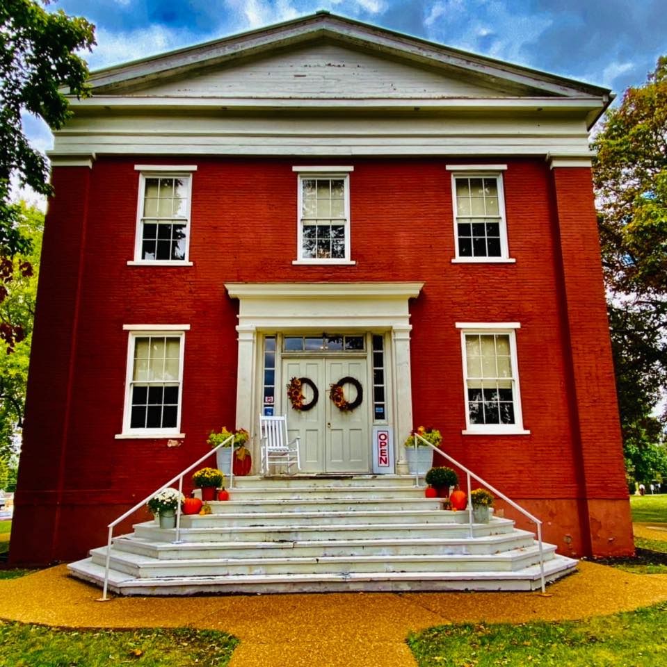 Mount Pulaski Courthouse State Historic Site - Clio