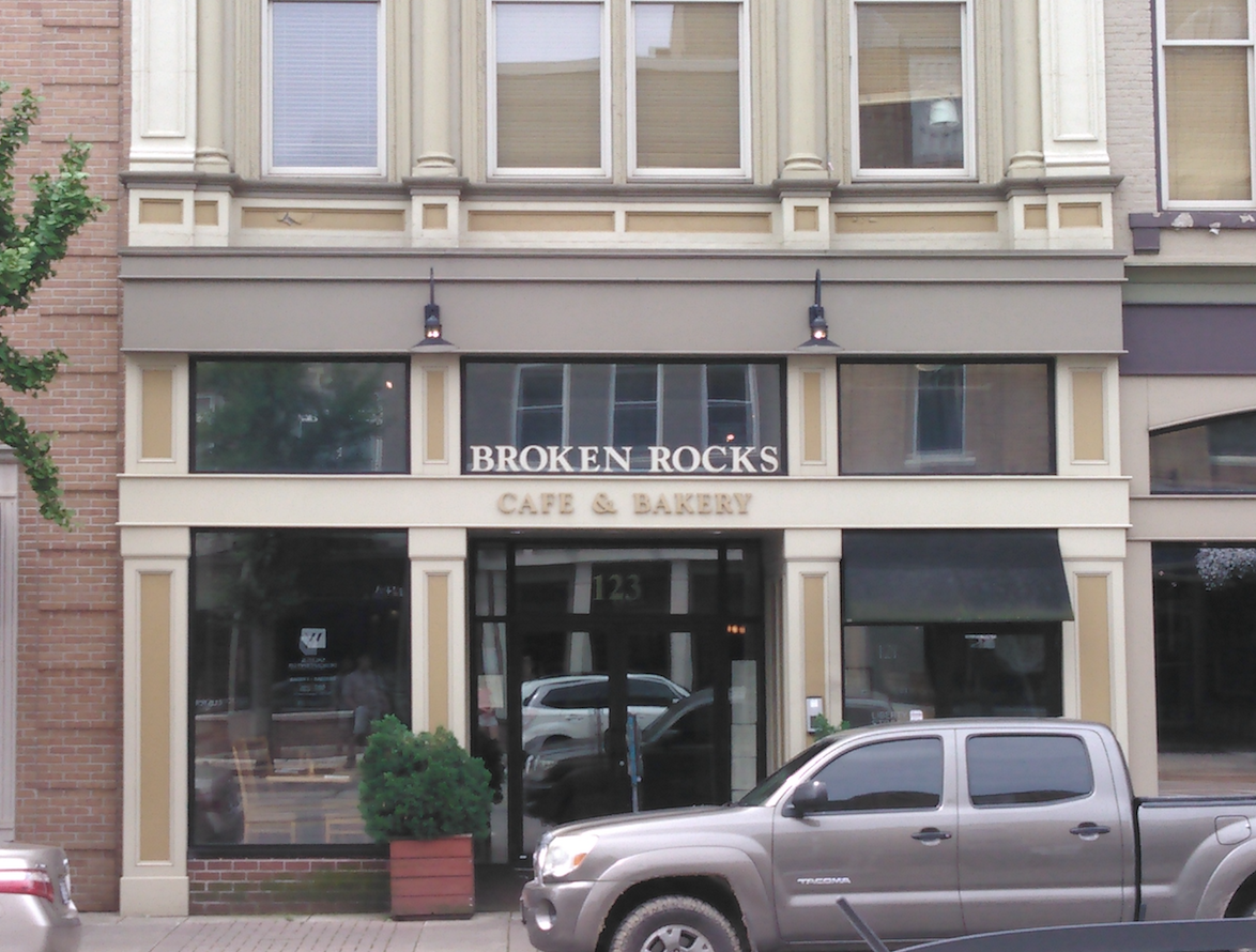 Broken Rocks Cafe and Bakery - Clio
