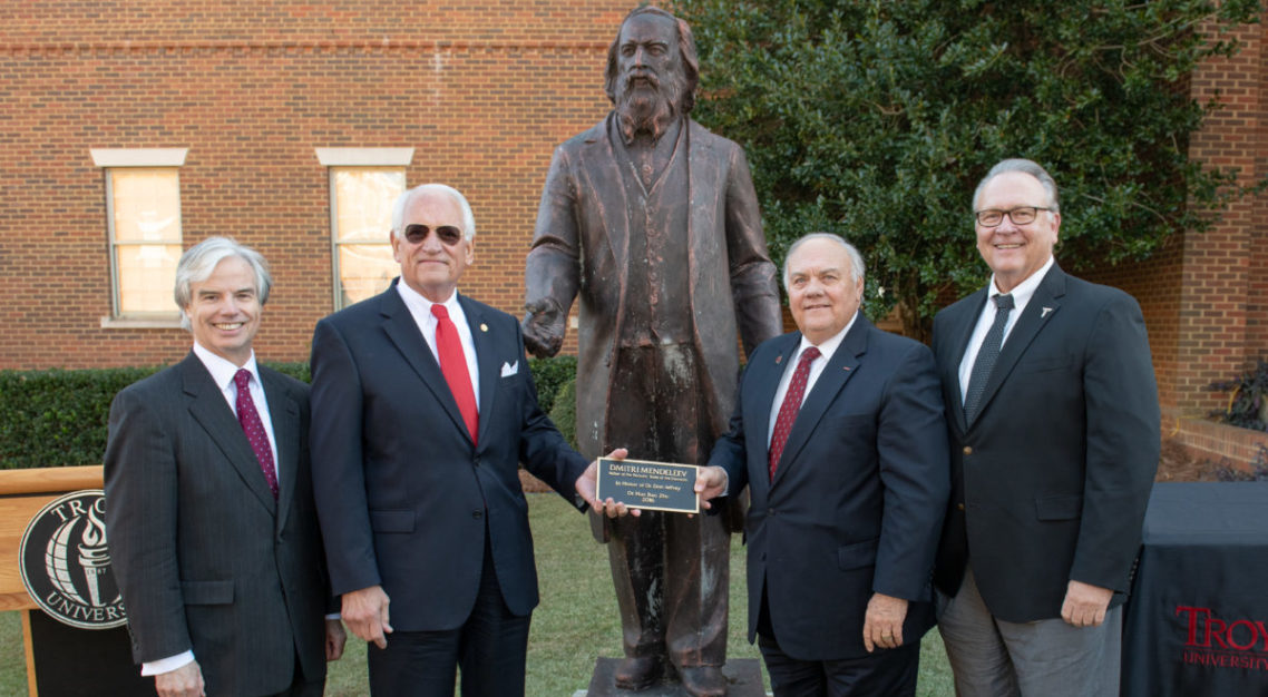 Statue of Dmitri Mendeleev - Clio
