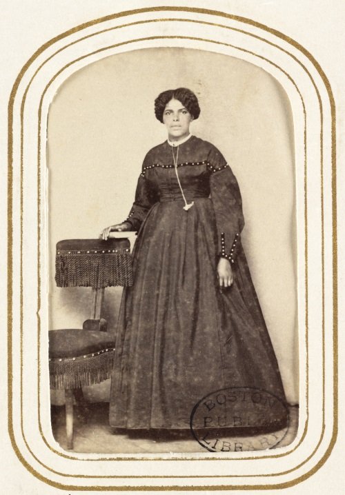 Isabella Gibbons - Clio