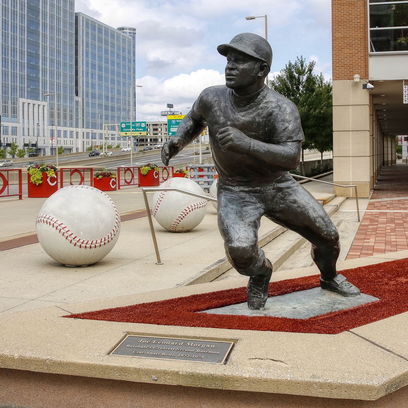 Joe Morgan Statue - Clio