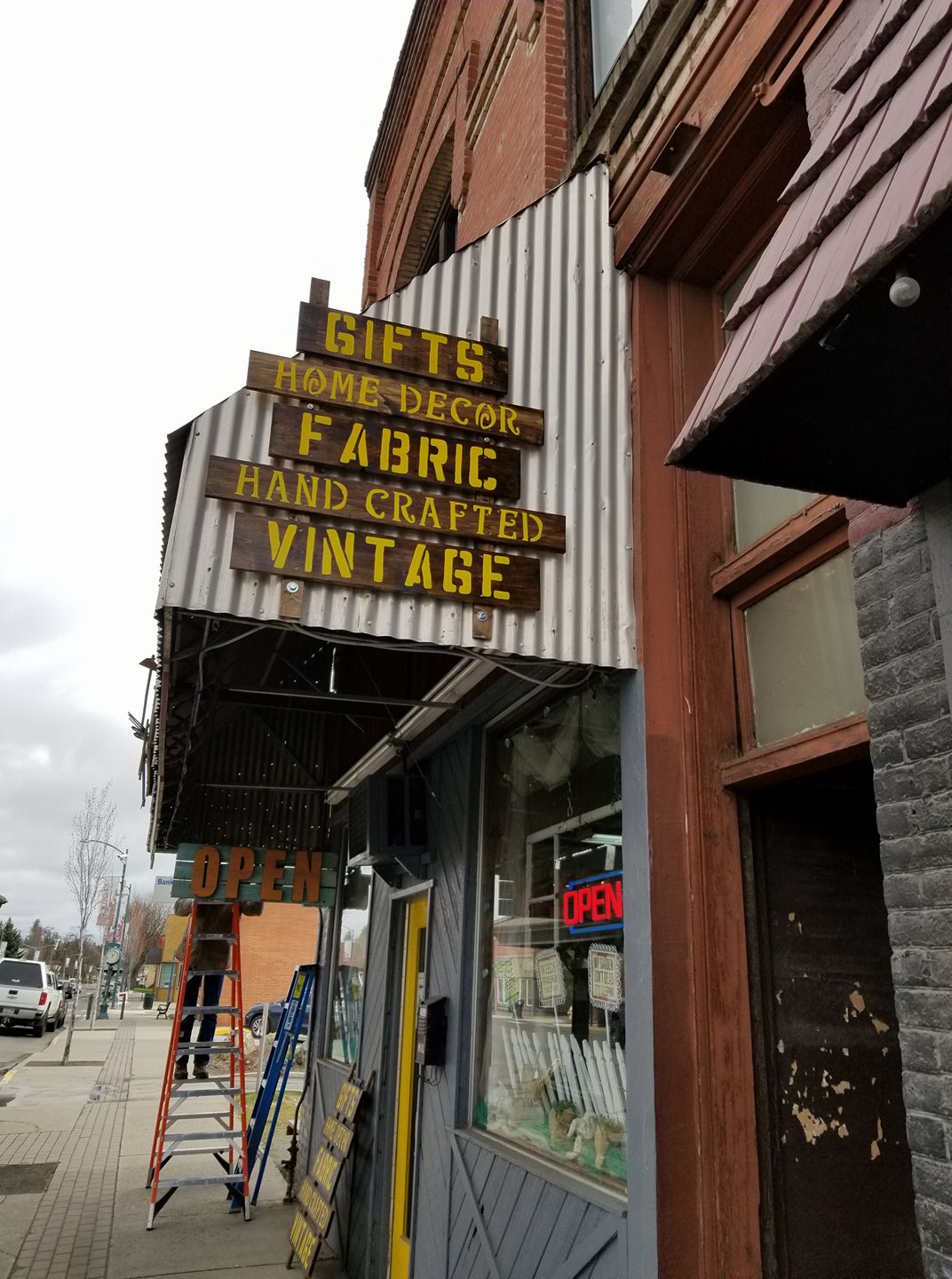 1890 - Pomeroy Building 407 - 411 1st St - Clio