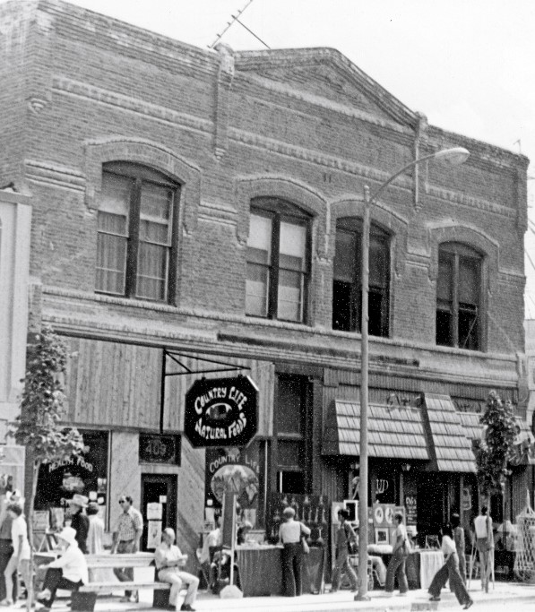 1890 - Pomeroy Building 407 - 411 1st St - Clio