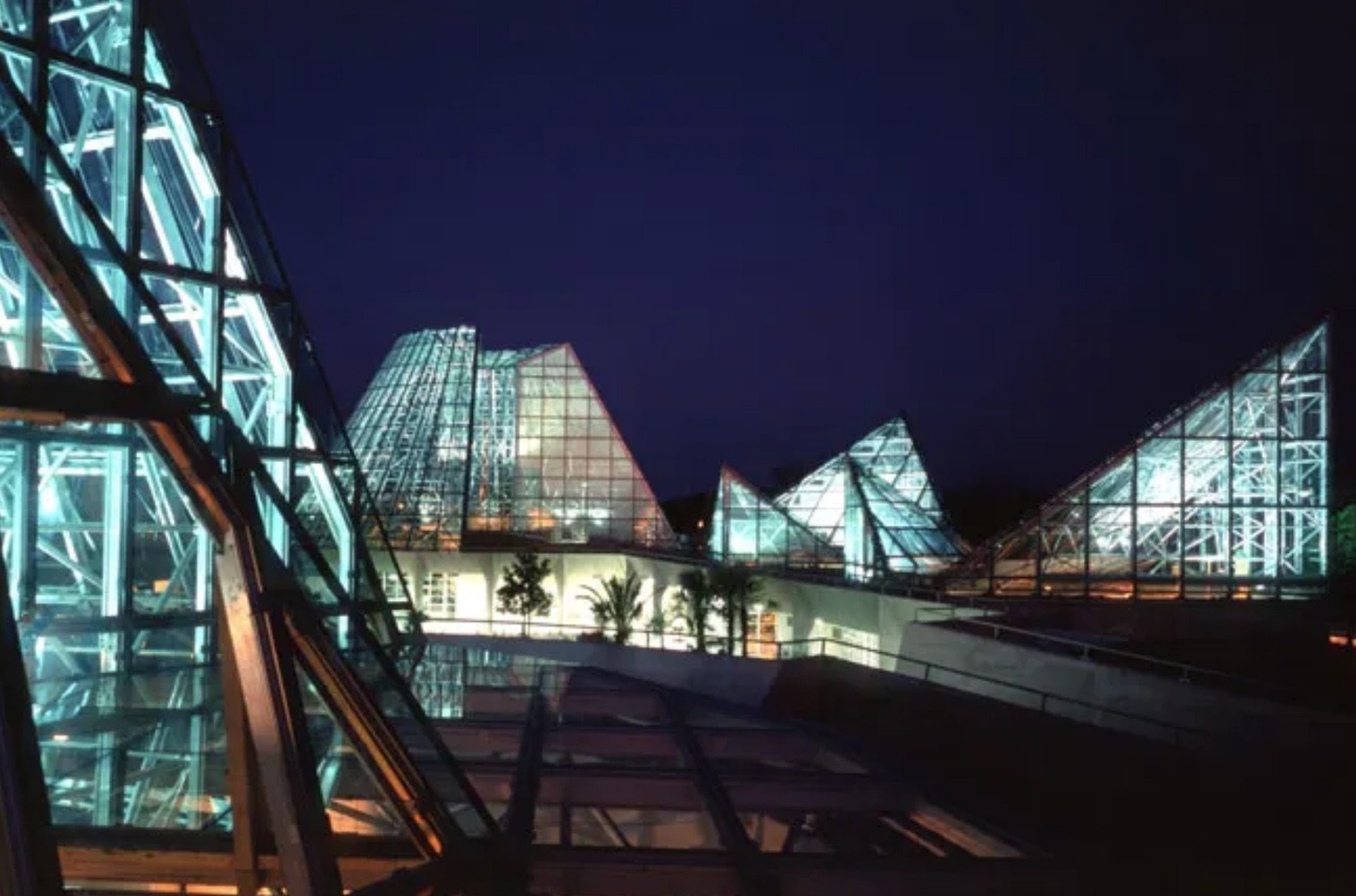 Lucile Halsell Conservatory - Clio