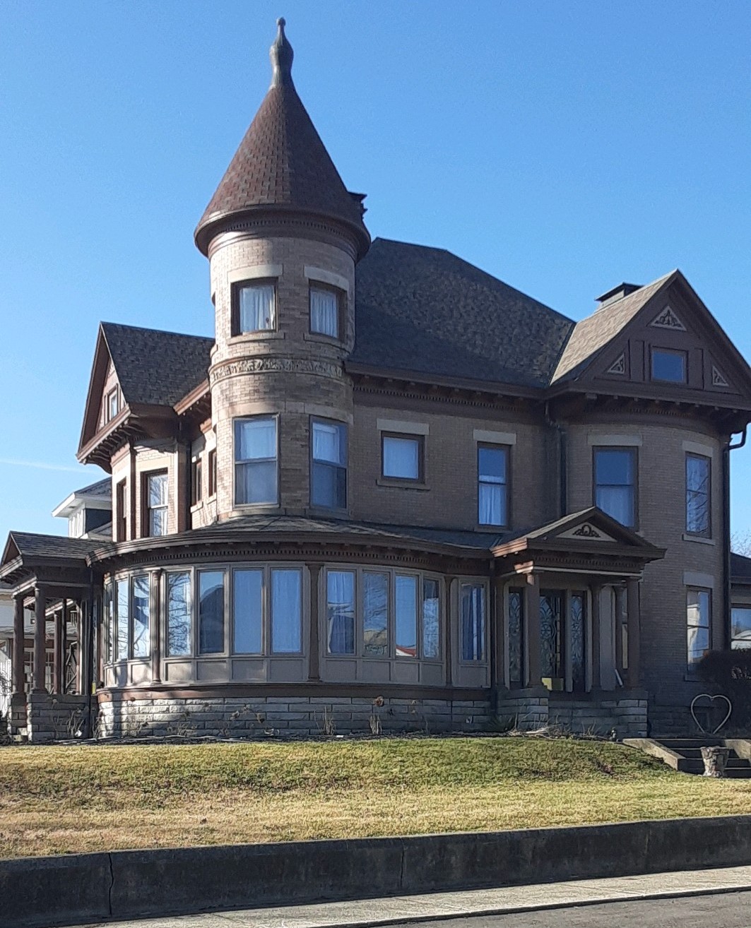 502 W. Pearl House - Clio