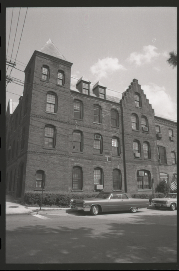 Irvington Public Library - Clio