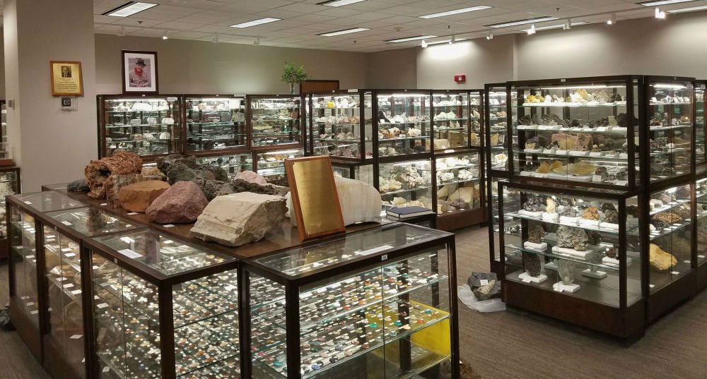 Richard L. Sutton Jr. Geosciences Museum - Clio