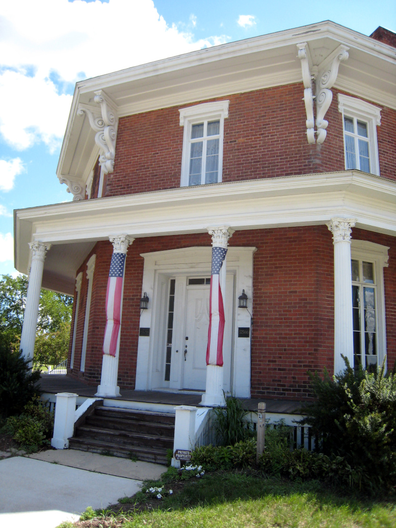 Loren Andrus Octagon House - Clio