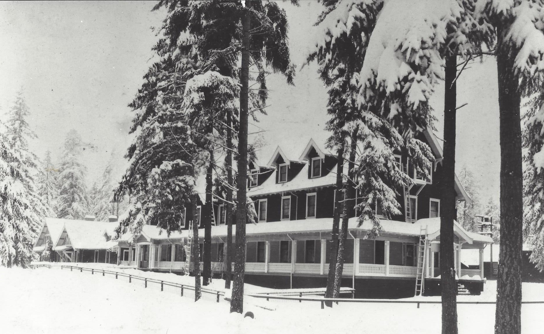 DuPont Historic Village Walking Tour - Clio
