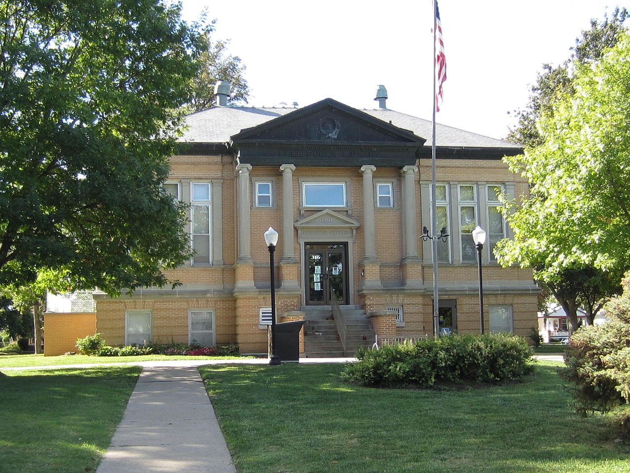 Carnegie Library, St. Joseph Missouri - Clio