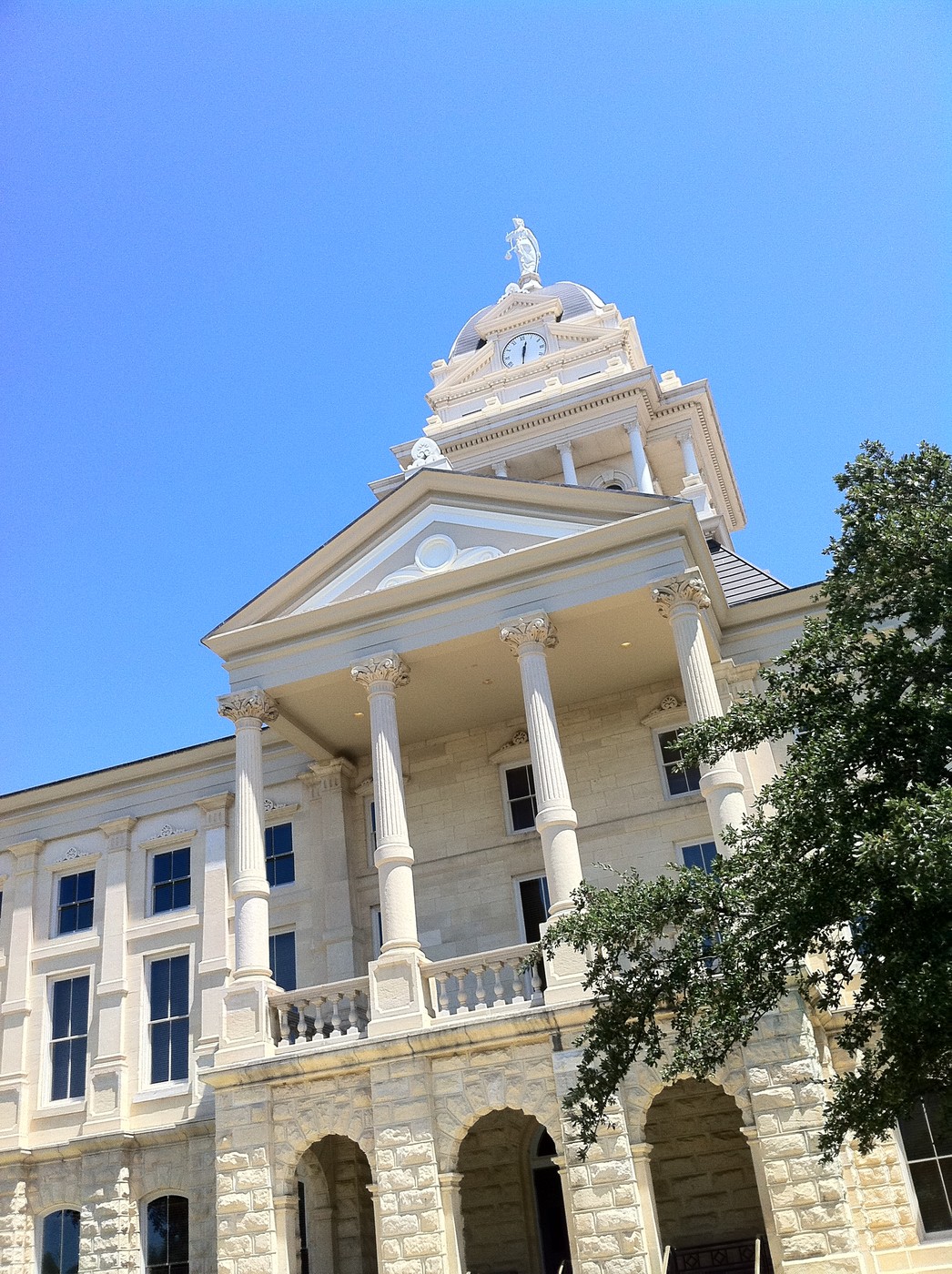 Bell County Historic Courthouse - Clio