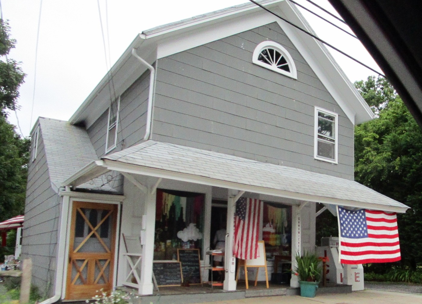 Orient Country Store - Clio