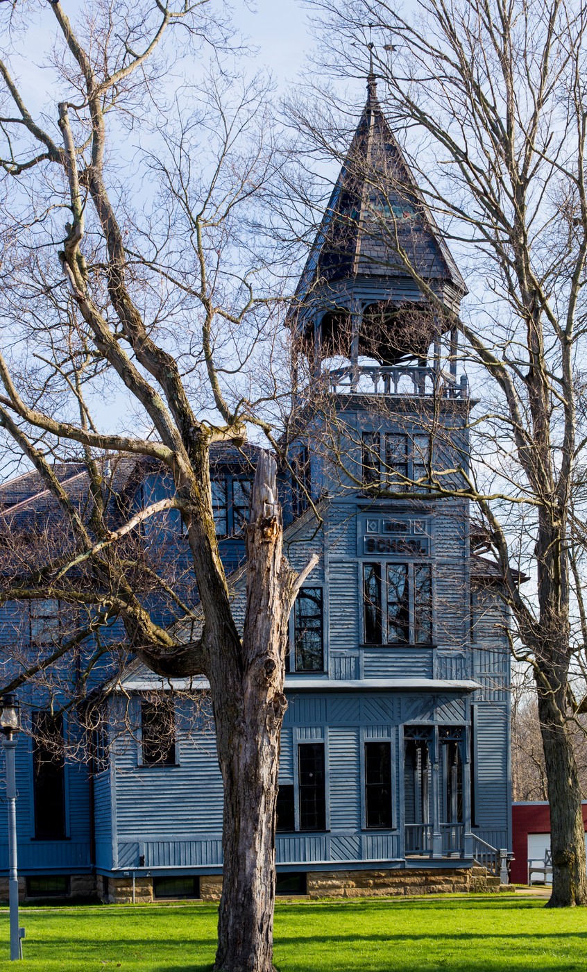 Boston Townhip Schoolhouse and Township Hall - Clio