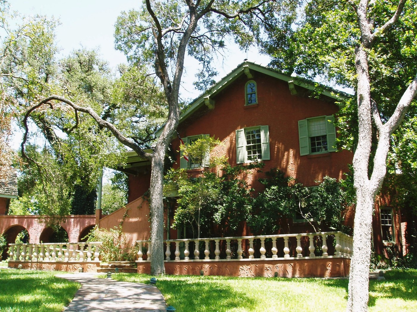 Judge Robert Lynn Batts House (Okewell) - Clio