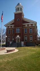 Poweshiek County Courthouse - Clio