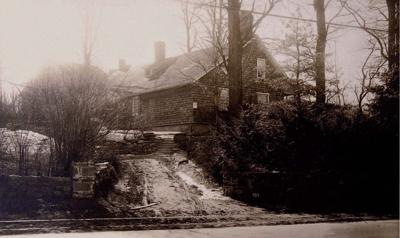 Underhill House - Clio