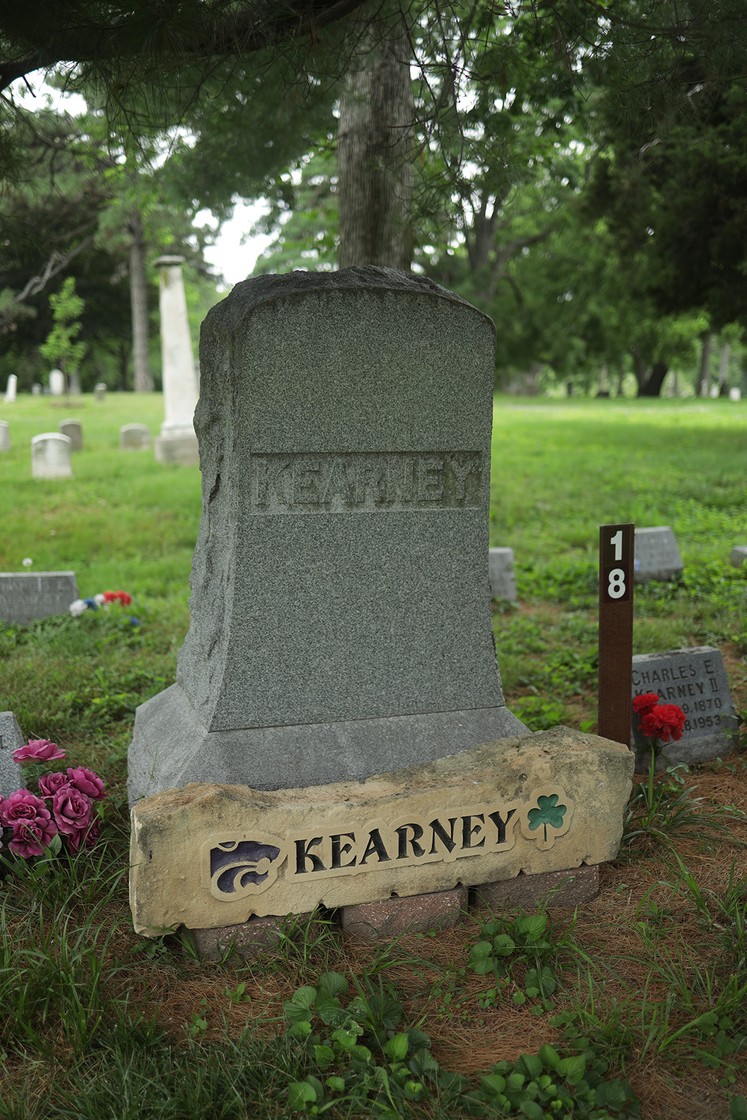 Tombstone of Charles E Kearney - Clio