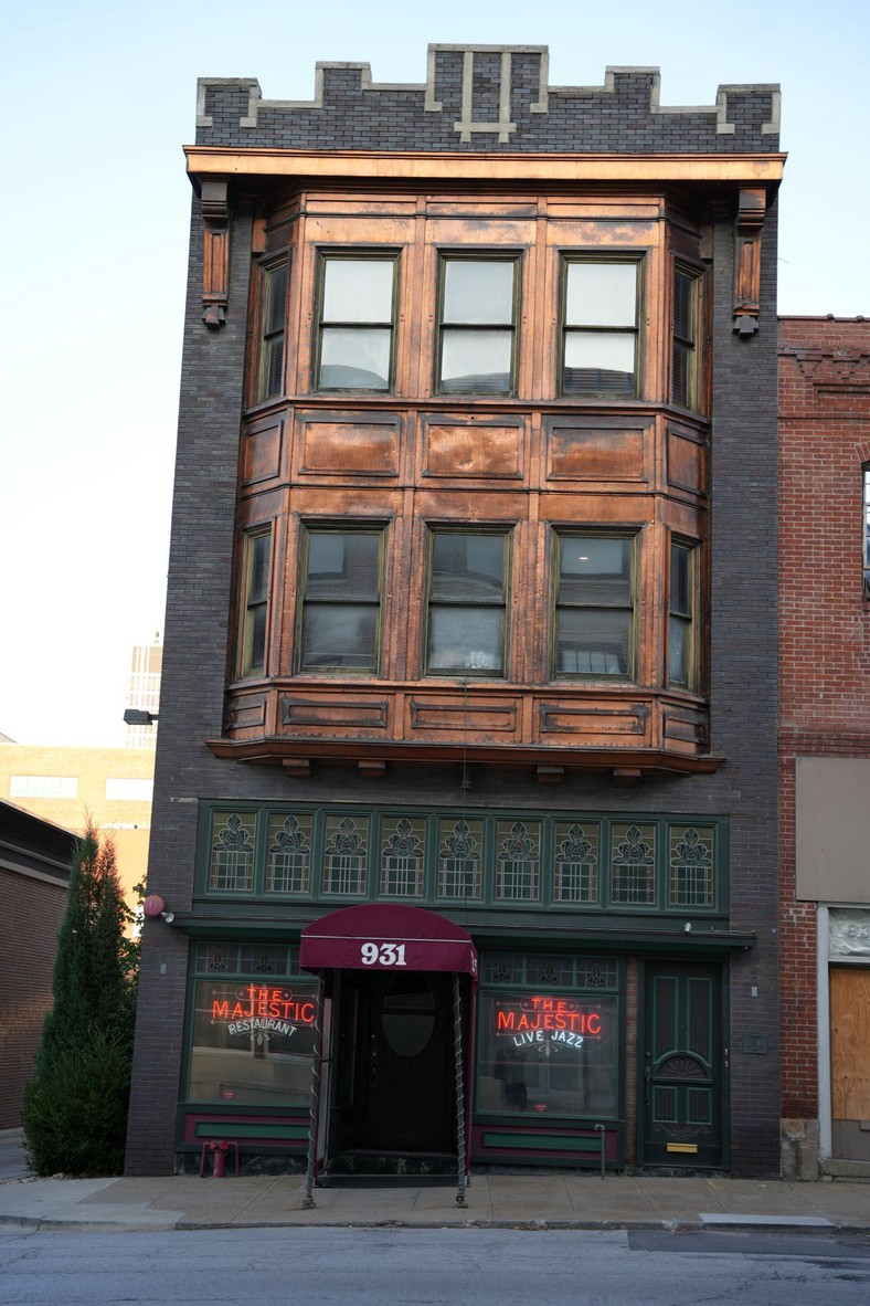 James Fitzpatrick Saloon Building; The Majestic - Clio
