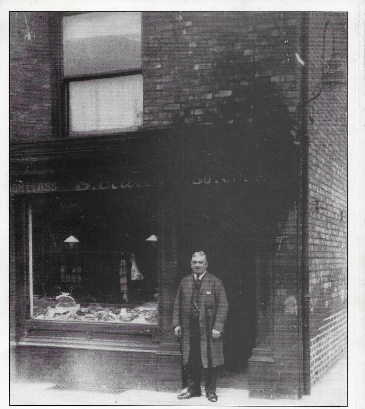 Sam and Gertrude Clare, 7 King Street West - Clio