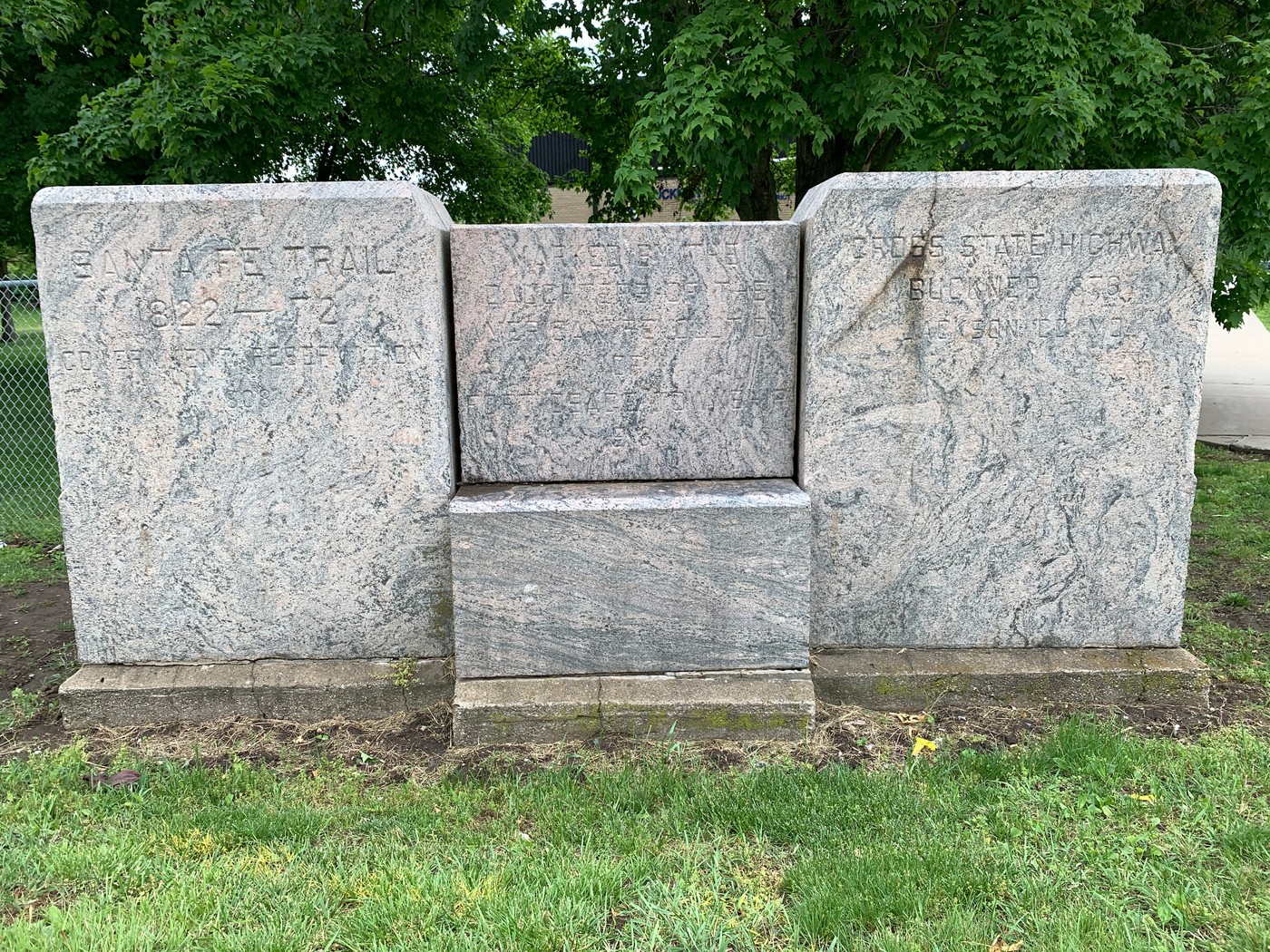 Santa Fe Trail Marker; John Hambridge's Prairie Inn, Buckner, Mo. - Clio