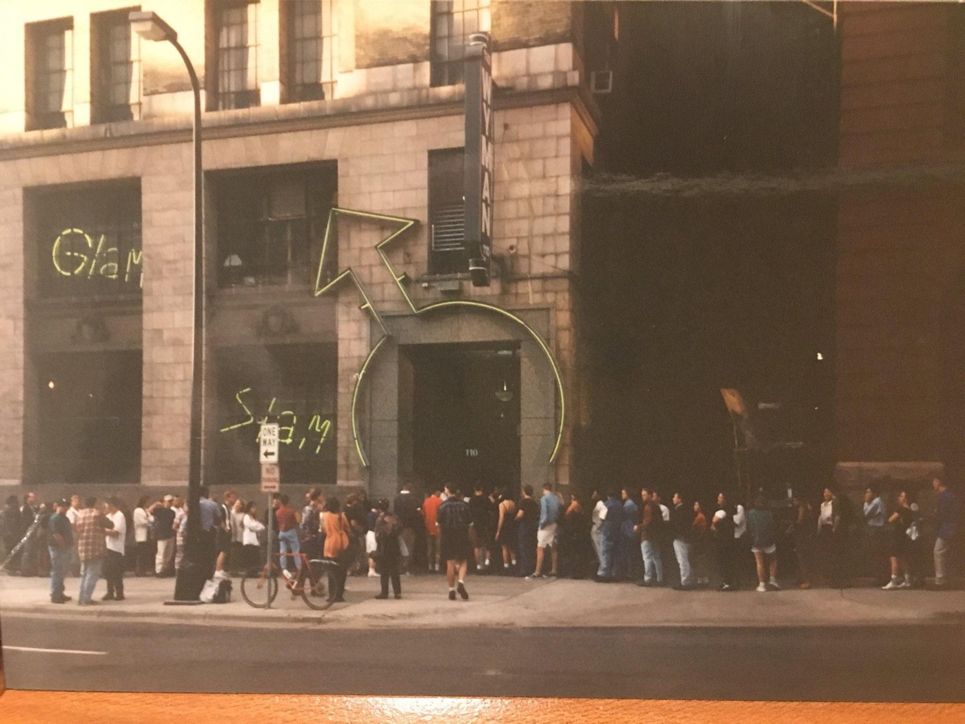 Glam Slam (1990-1995) - Clio