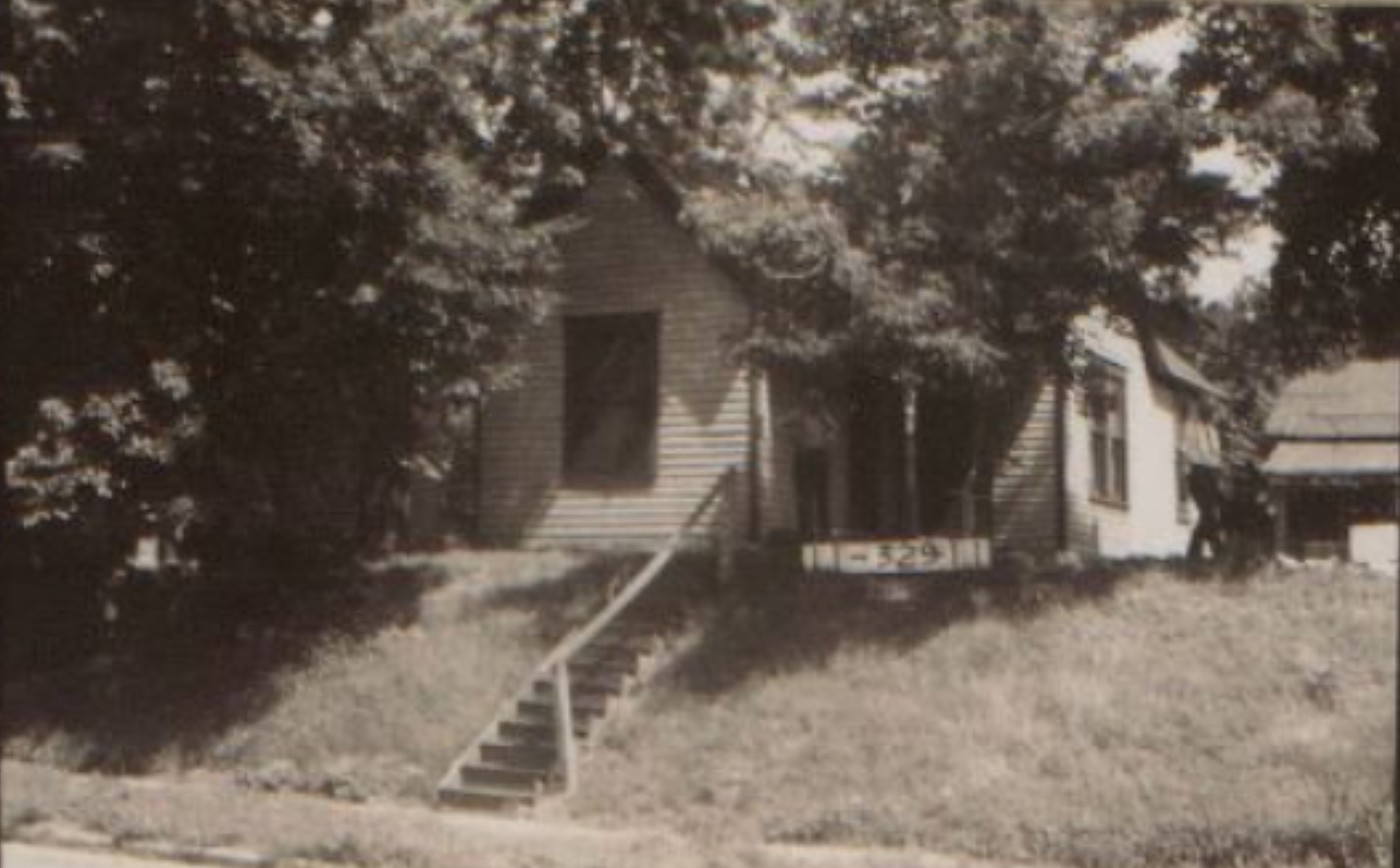 622 W 43rd Street Terrace (Steptoe): Birch and Lewis Residence - Clio