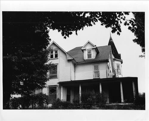 E.E. Hutton House - Clio