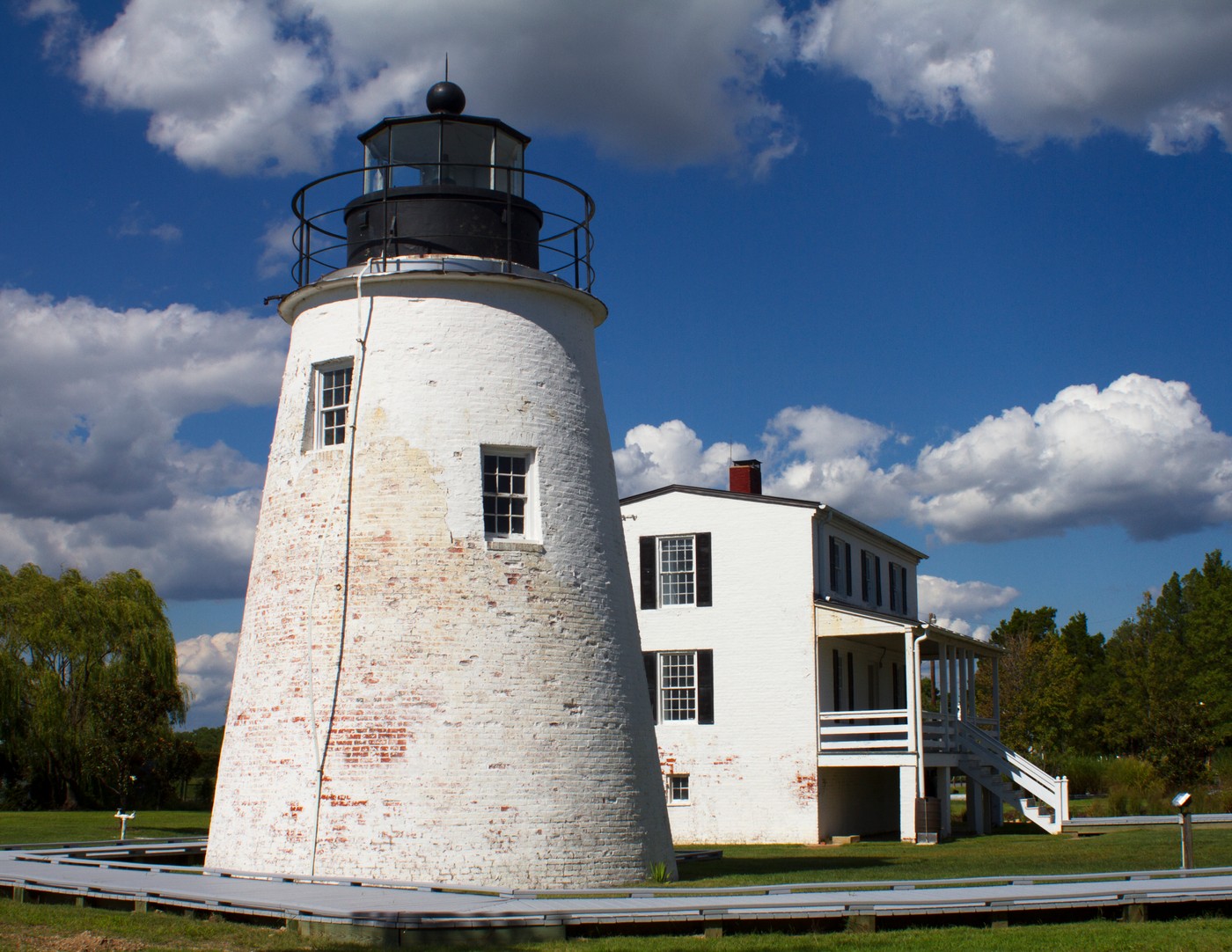 Piney Point Light House Museum - Clio