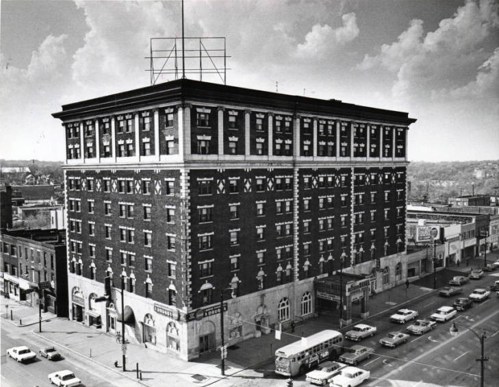 The Portage Hotel (1912-1992) - Clio