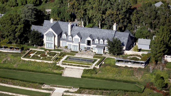 Gold Base, International Headquarters of the Church of Scientology - Clio