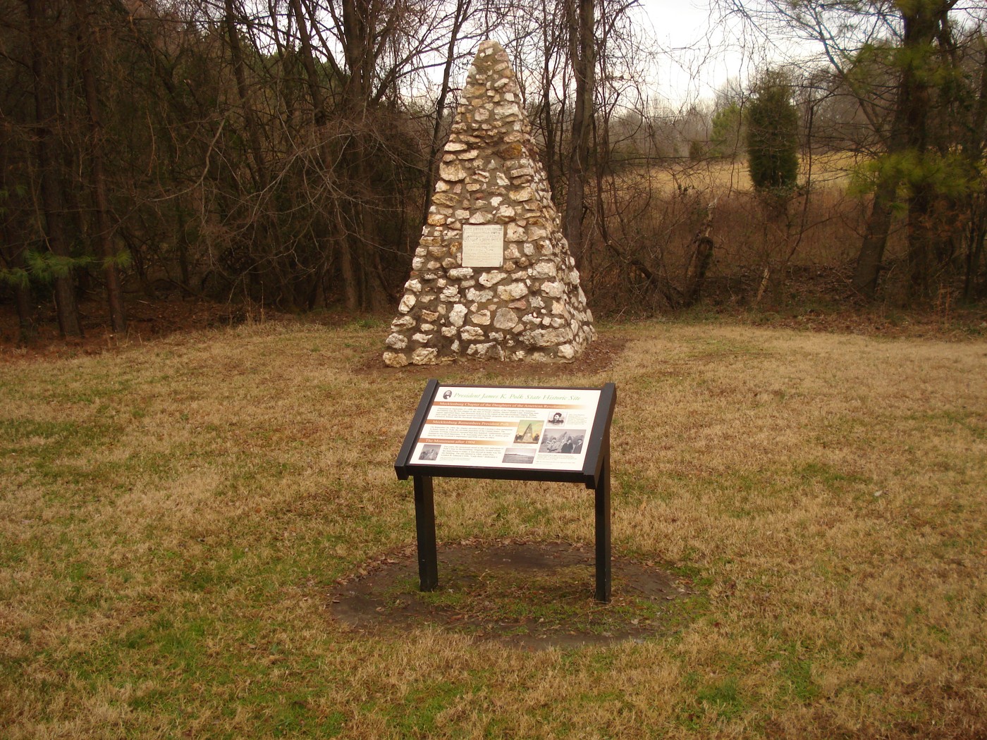 DAR Monument - Clio