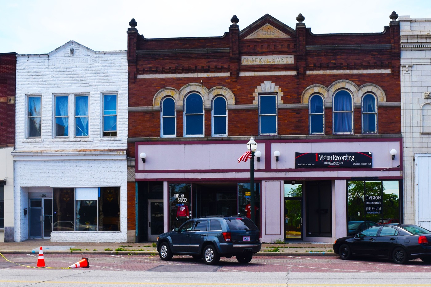 T.R. Bowen Building - Clio