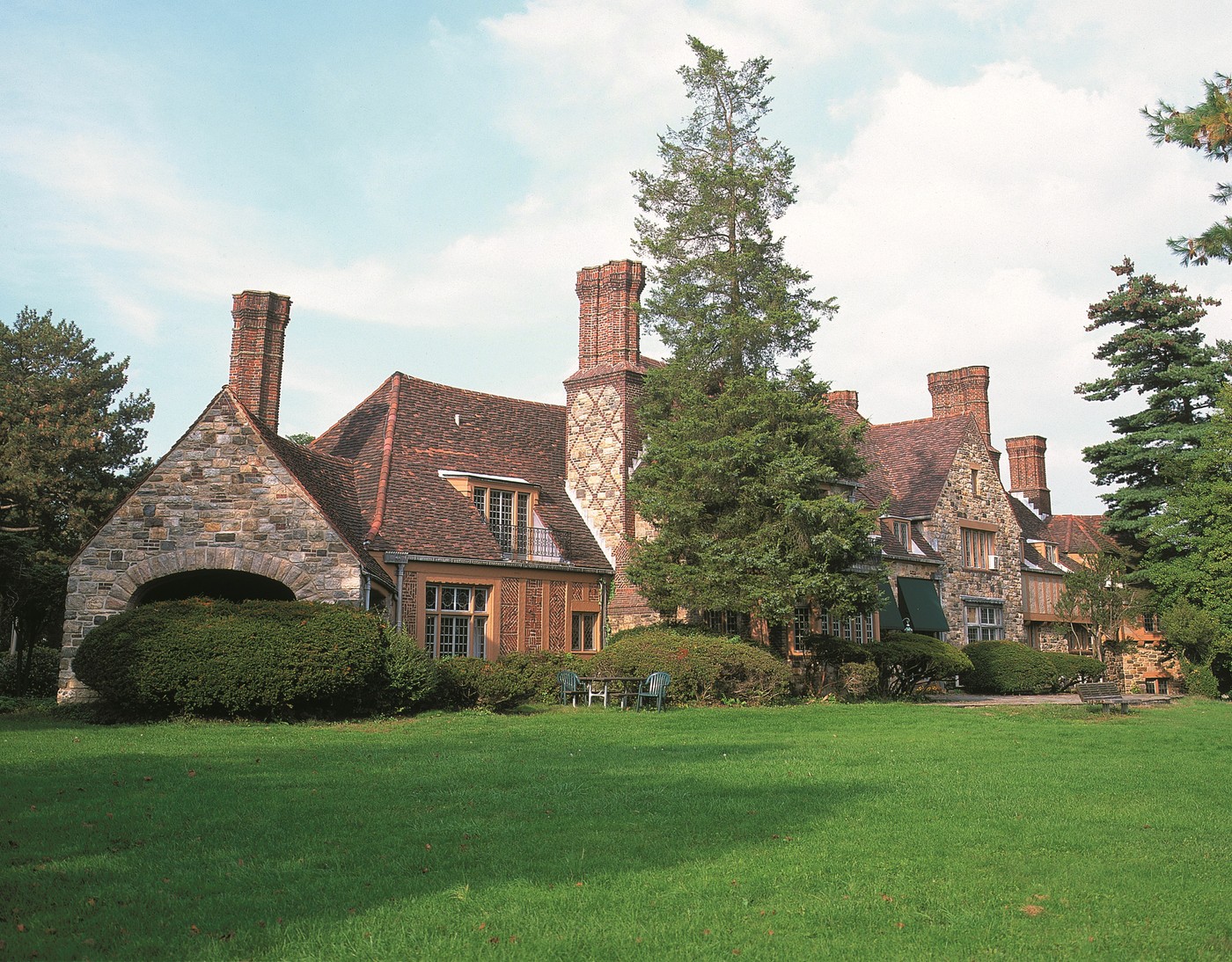 John A. Hartford House - Clio